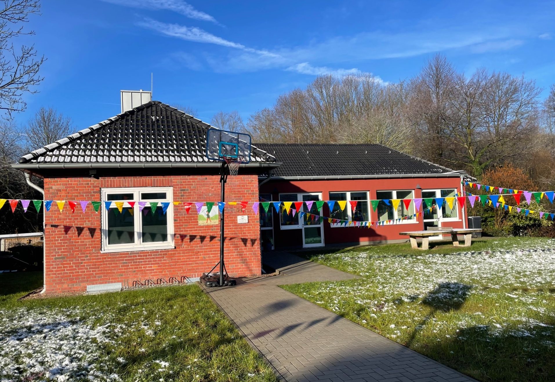 Falkenheim Bergen ist wieder offen! (OV Bergen) › SPD Stadtbezirk BO-Nord